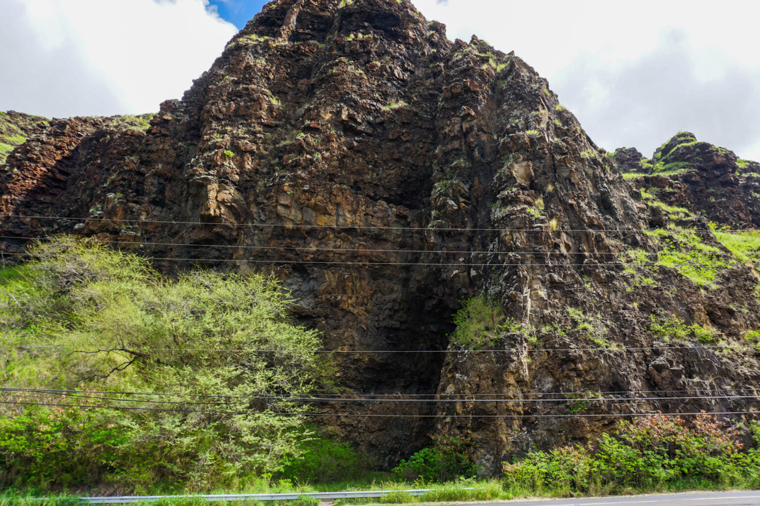 Mysterious Kaneana Cave - LAURALOHA TRAVEL
