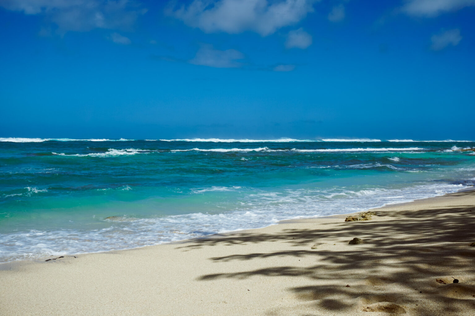 Kawela Beach - LAURALOHA TRAVEL